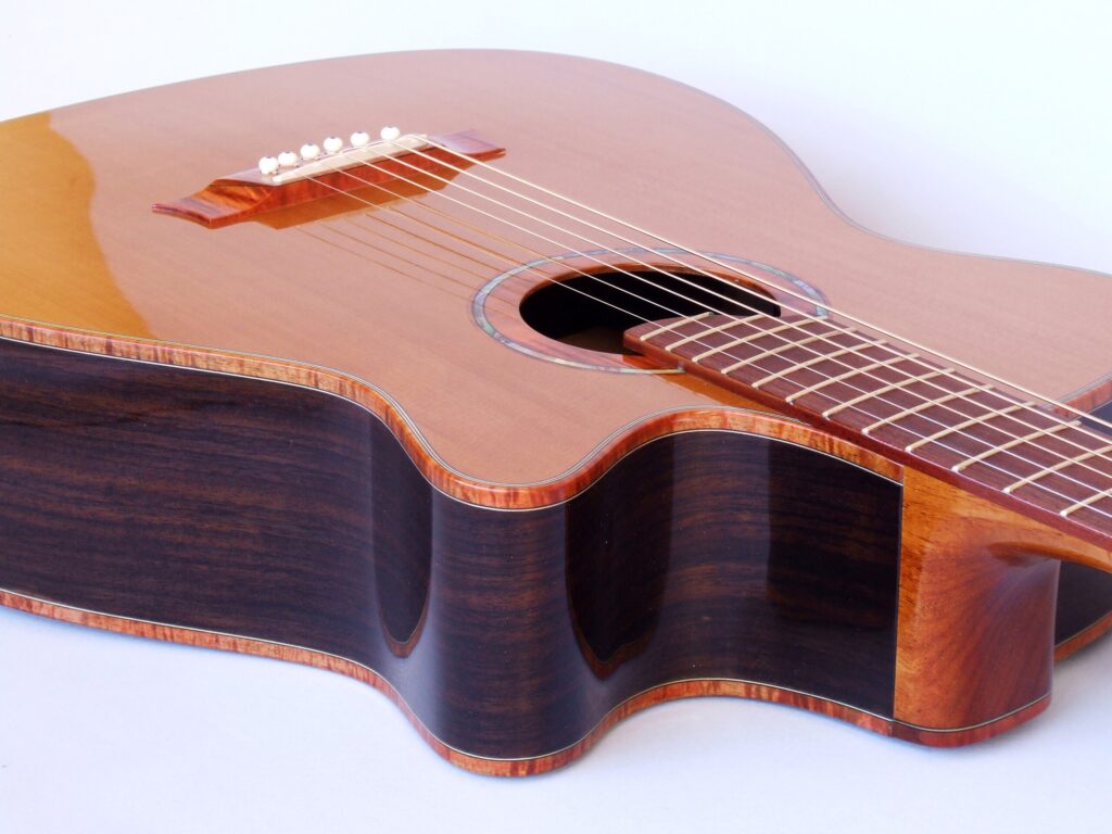 Medium Steel String - Gore Guitars - Luthier & custom guitars