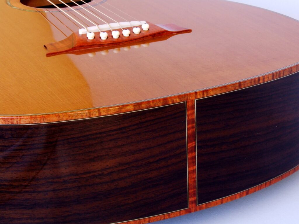 Medium Steel String - Gore Guitars - Luthier & custom guitars